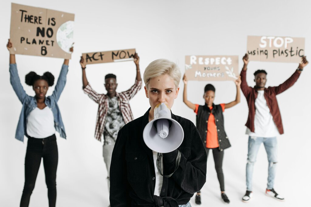 YouTube Influencers as Activists - YouTube Influencers Journalism and ...